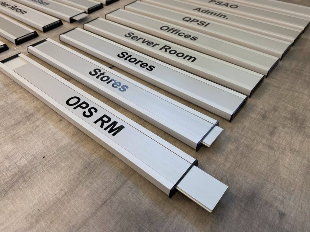 Interchangeable Slim Aluminium Sign - BuySigns