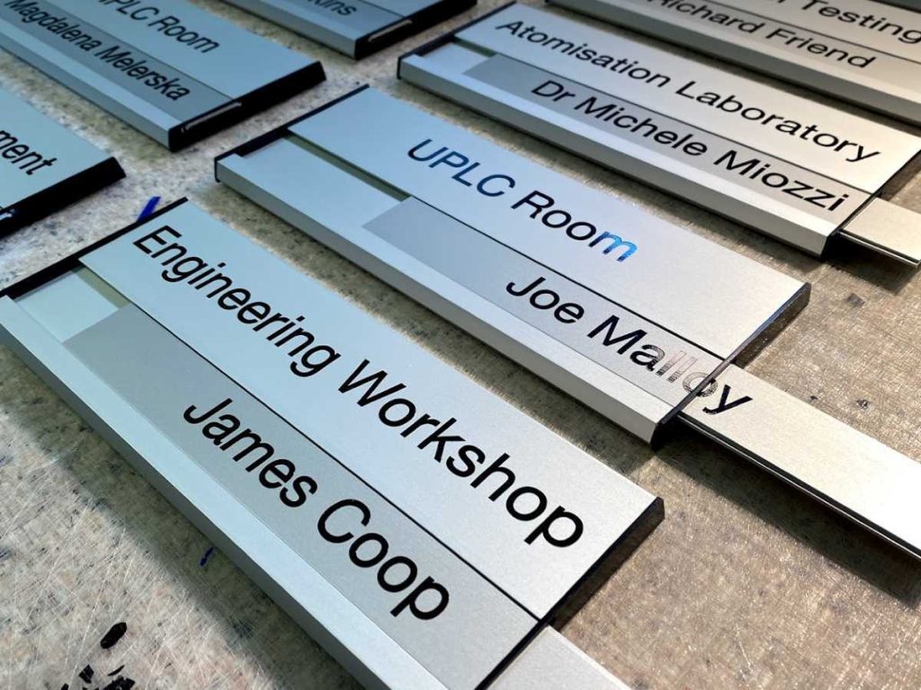 Aluminium Interchangeable Nameplates for Office Signs | BuySigns