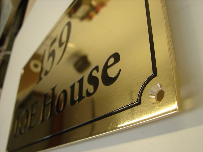 Personalised Vintage Brass Nameplate Signs and Plaques